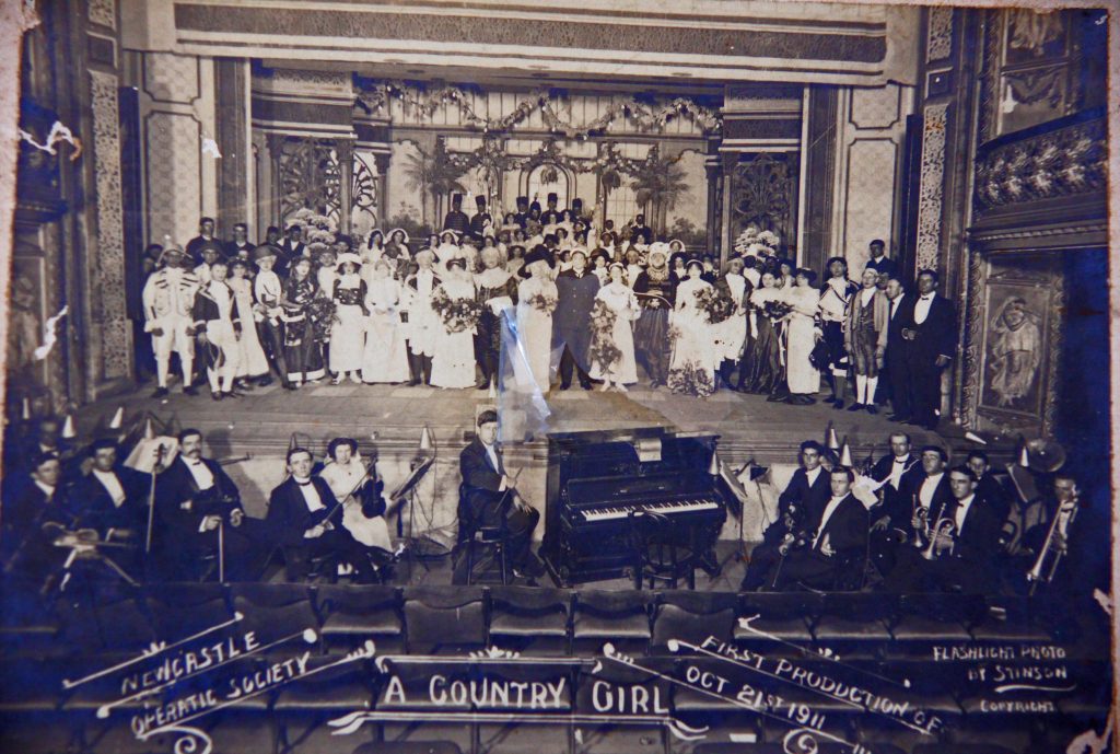 Victoria Theatre (1891) VR - technical reconstruction - Hunter Living ...