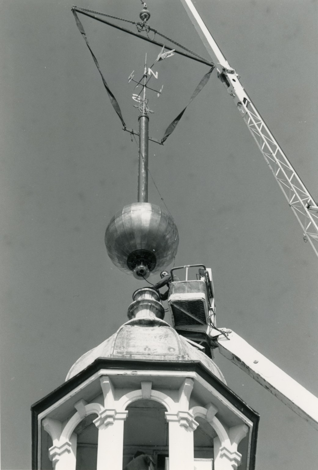 Newcastle's Customs House Time Ball - Hunter Living Histories